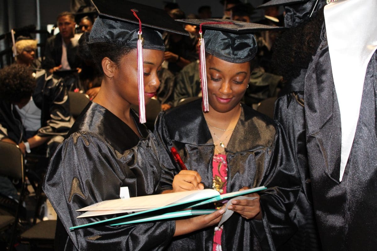 MV Nellie Thornton Grad 2019 (002) | Focus Media